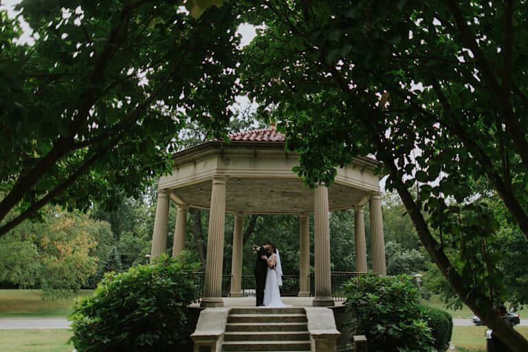 Intimate Wedding at Arlington's in Springfield, Illinois | Nicole ...